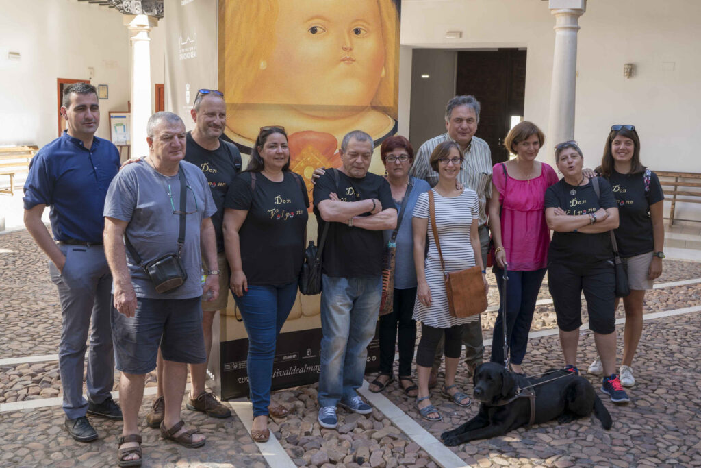 Cuatro clowns dan vida a los personajes de "Don Volpone", basado en ...